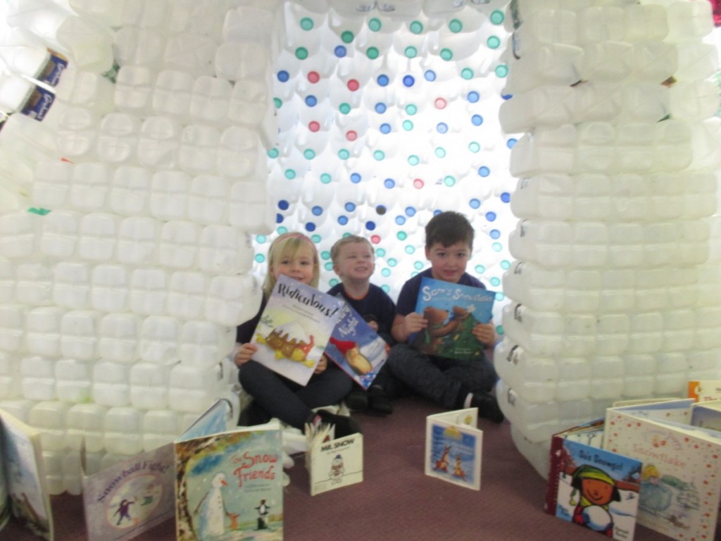 Taynuilt win Oban Library Reading Den Competition with an Igloo! | SAL