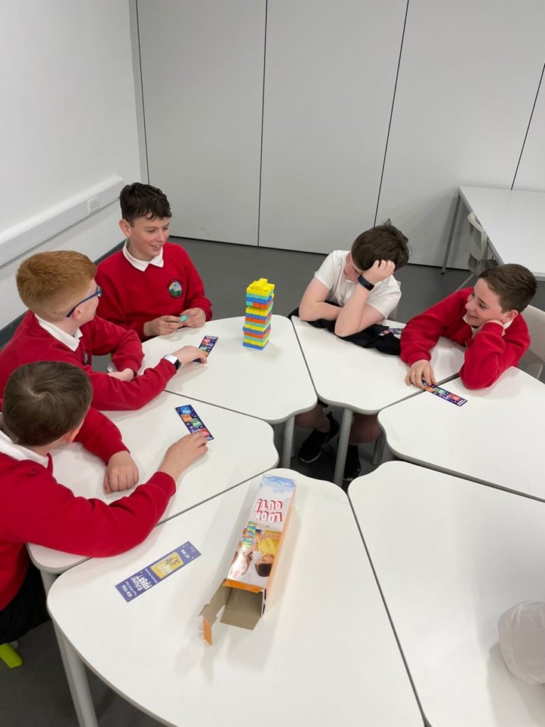 P7 – Visit to Banchory Academy Library – Sharing Our Learning @ HOB