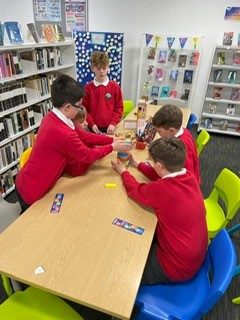 P7 – Visit to Banchory Academy Library – Sharing Our Learning @ HOB