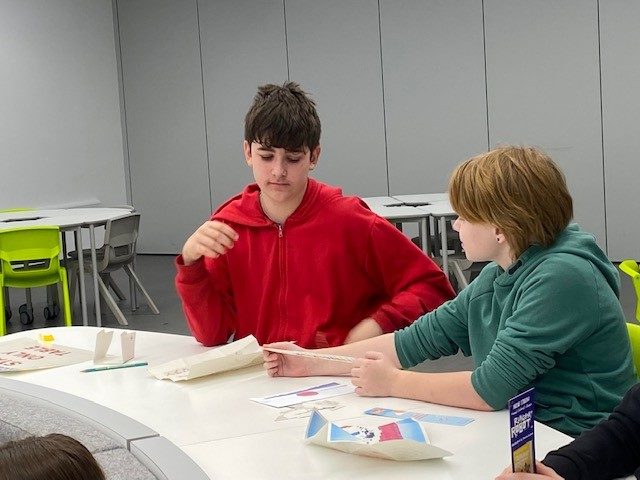P7 – Visit to Banchory Academy Library – Sharing Our Learning @ HOB