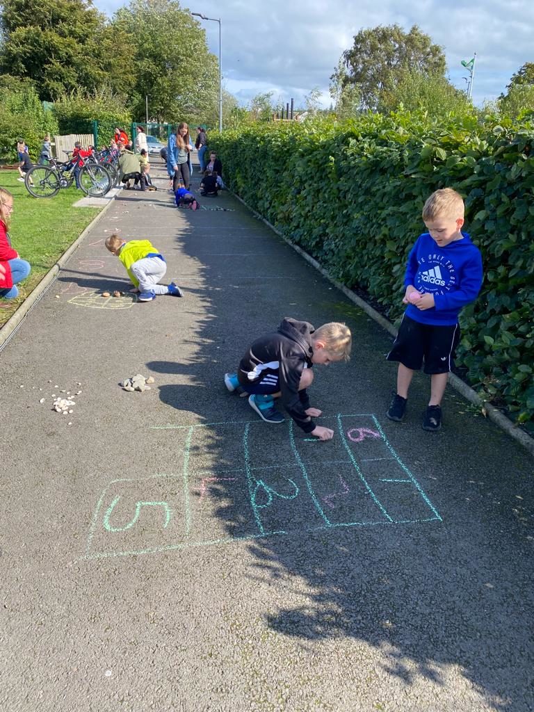 Maths Outdoor Learning – Maths Week Scotland | Dalbeattie Primary School