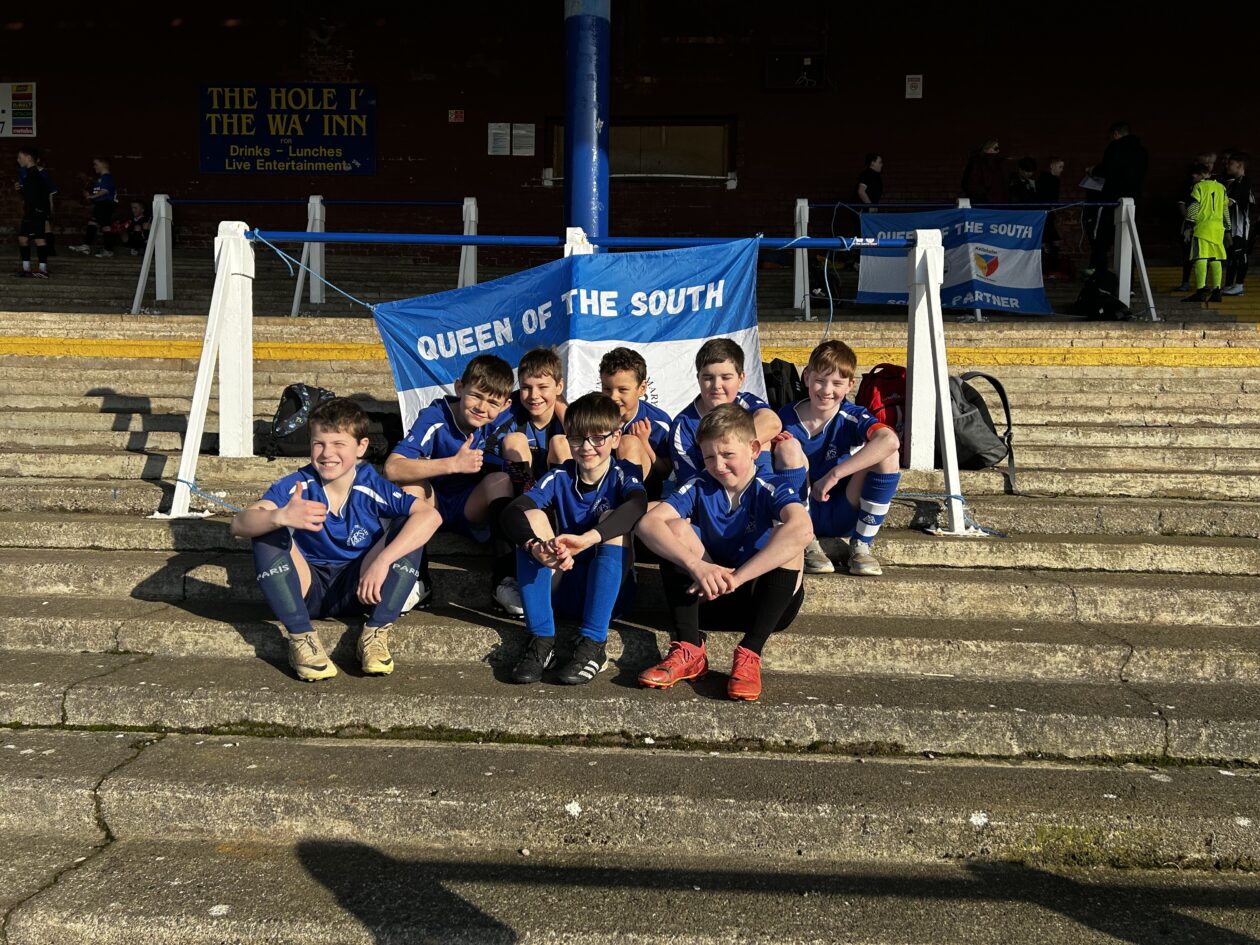 Queen of the South Community Plate | Dunscore Primary School