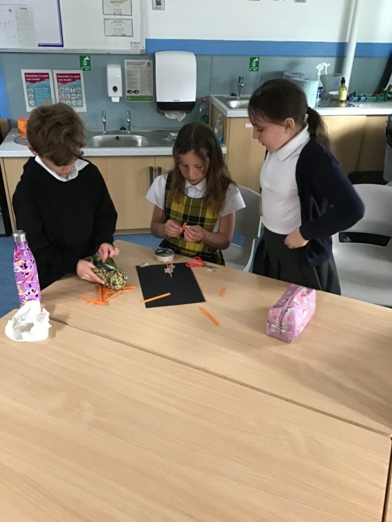P3/4 Teamwork STEM Challenges | Primary 3/4_21/22