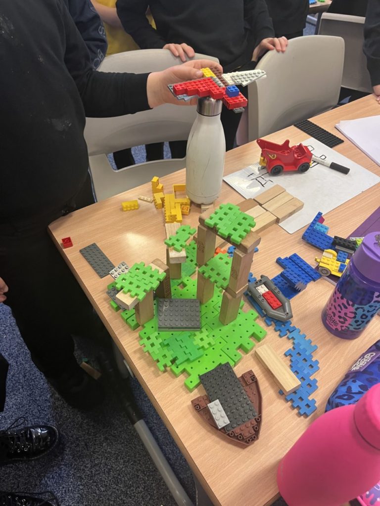 P3/4 Rainforest Layers | Primary 3/4_22/23