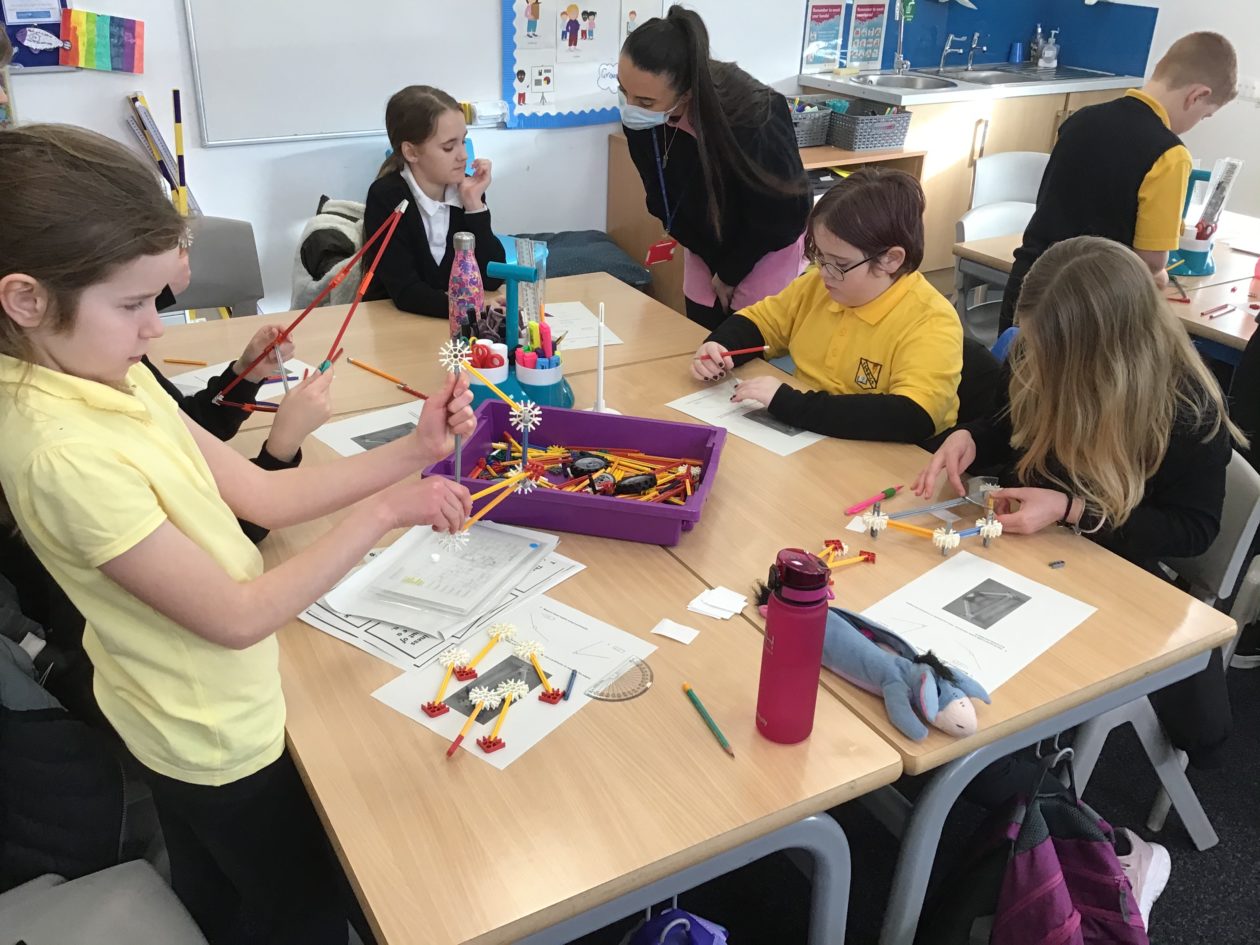 P5/6 Knex Angles | Primary 5/6_21/22