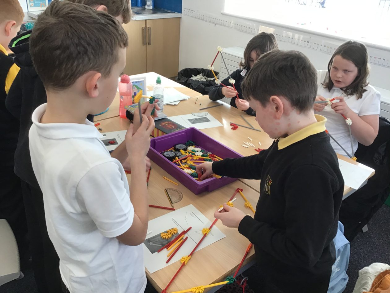 P5/6 Knex Angles | Primary 5/6_21/22