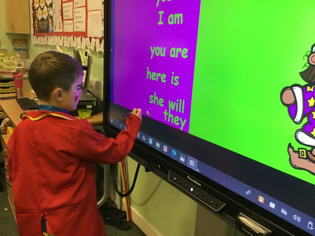 P4 – Halloween Contractions | New Cumnock Primary 4 2021/22