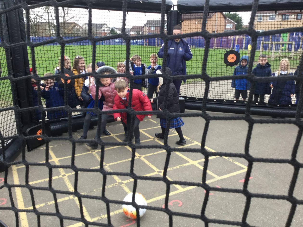 Hexagol | Primary 2 Mrs MacNee/Mrs Smith