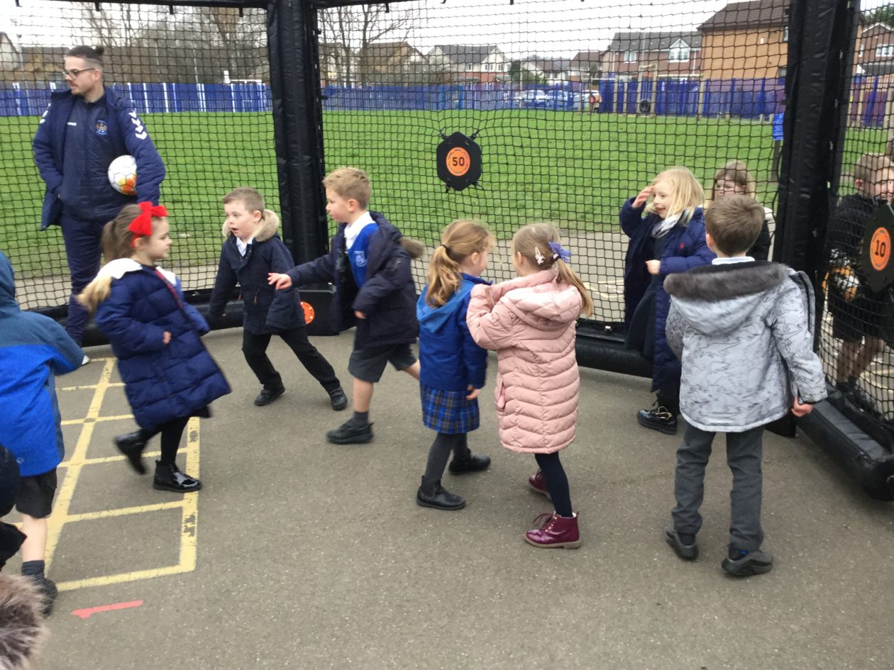 Hexagol | Primary 2 Mrs MacNee/Mrs Smith