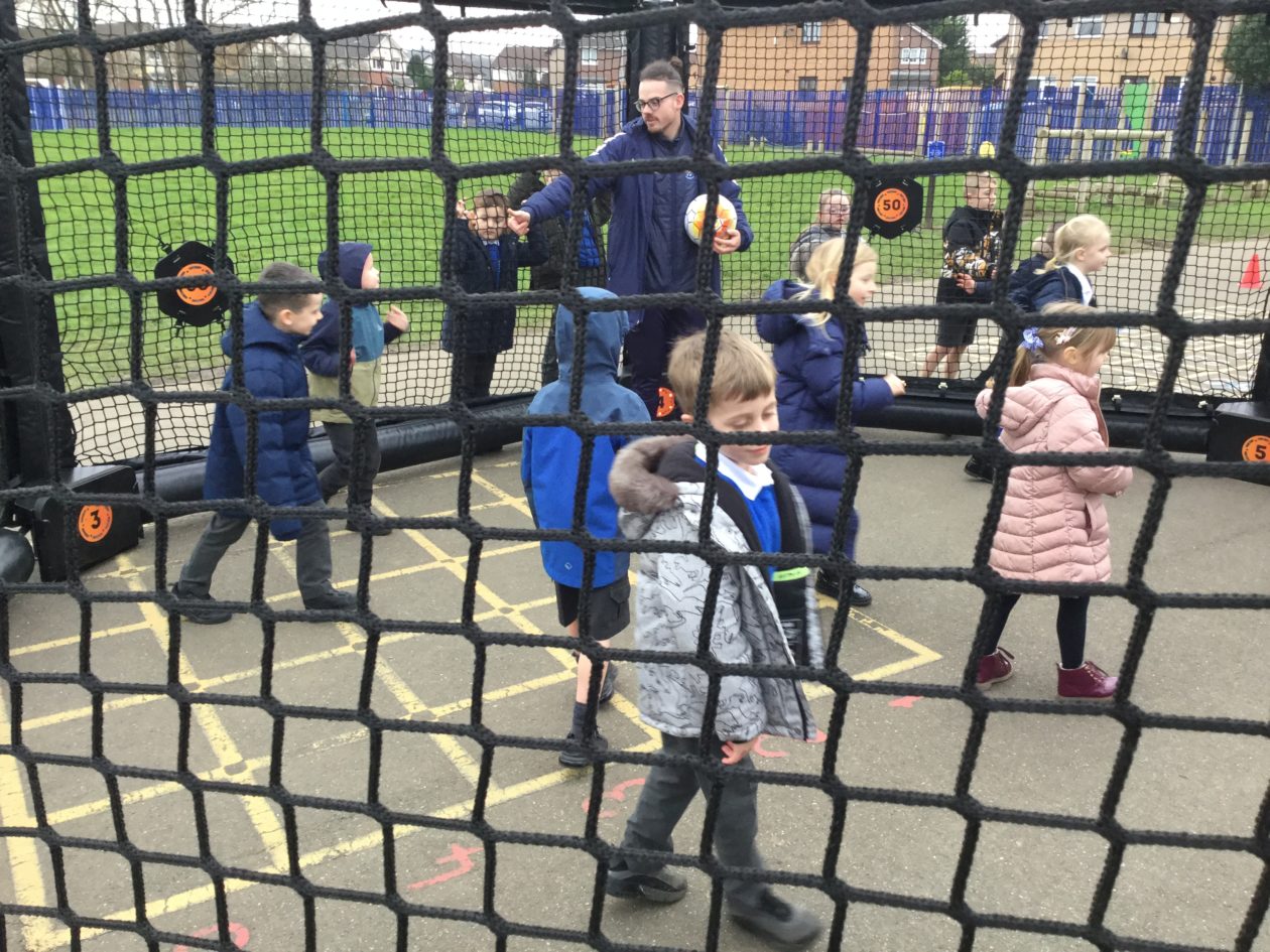 Hexagol | Primary 2 Mrs MacNee/Mrs Smith