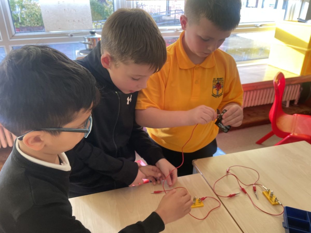 STEM – electrical circuits – P6 2019 – 2024