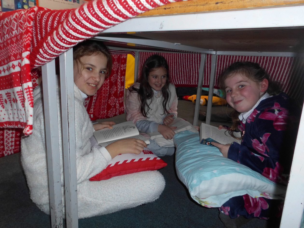 Reading Dens – Kirkhill Primary (P7a)