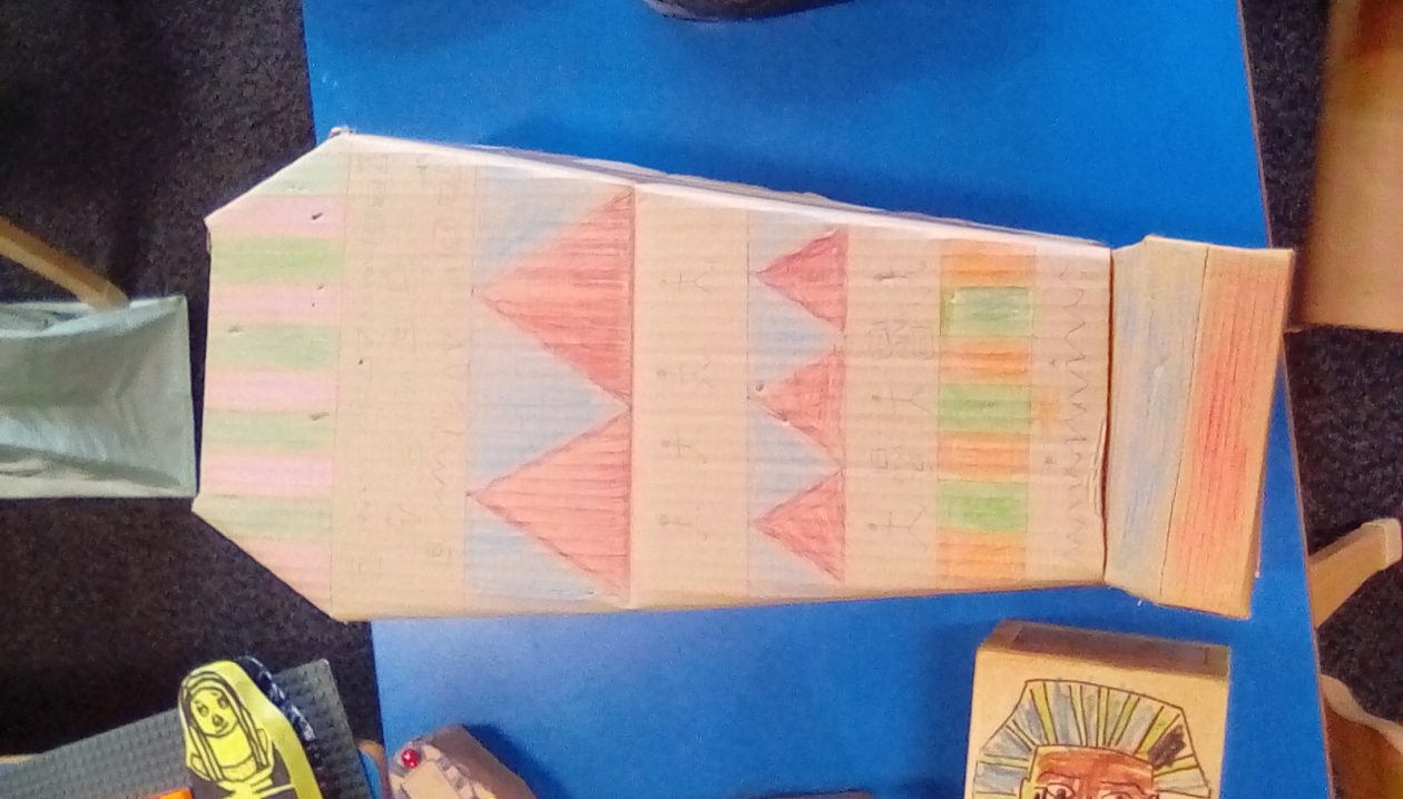 Egyptian Sarcophagus Project – Kirkhill Primary (P3b.1 & P3b.2)