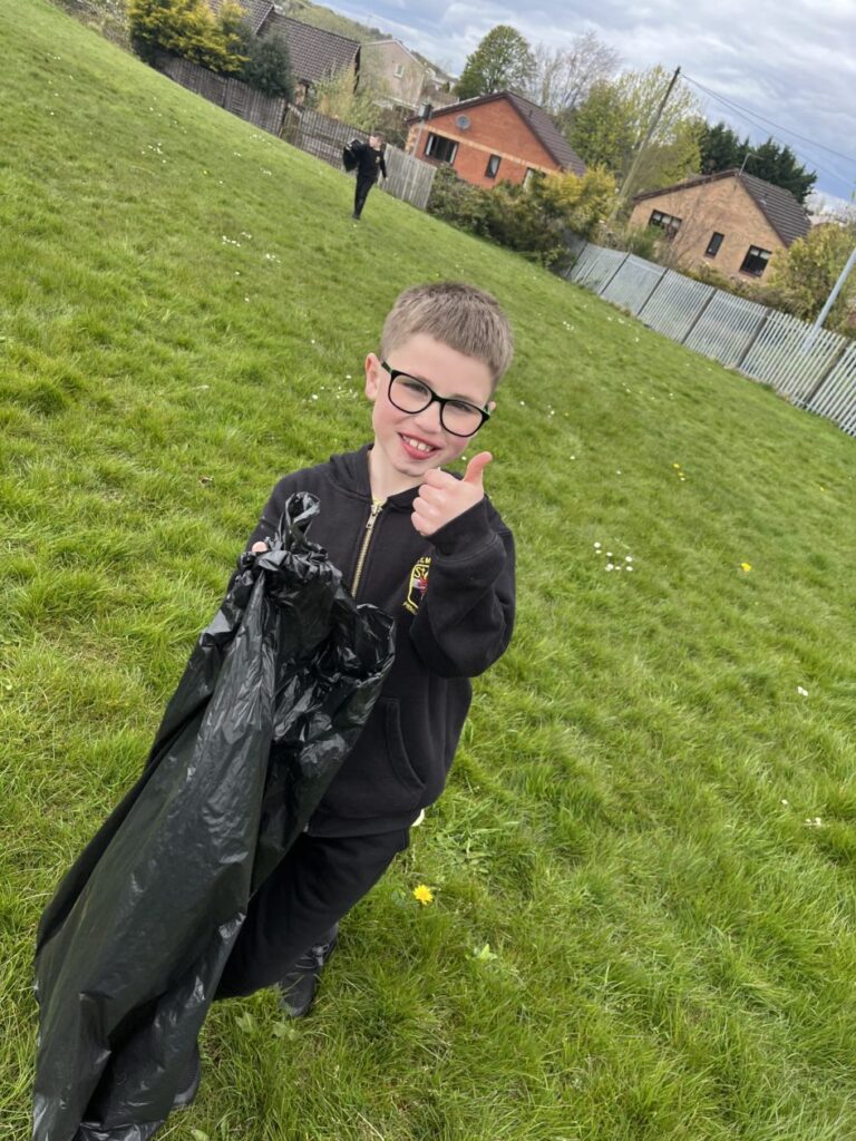 Primary 3 Make Their Mark – Litter Pick – P5b 25/26
