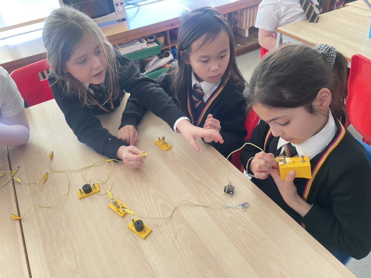 STEM – Electrical Circuits – Primary 5b 23/24