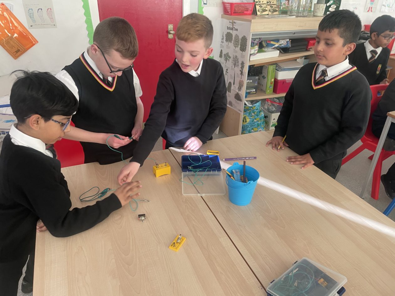 STEM – Electrical Circuits – Primary 5b 23/24