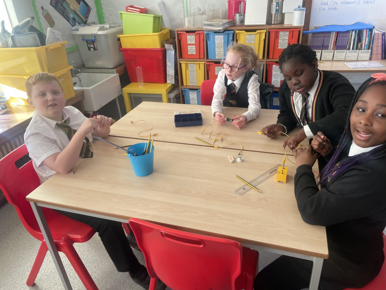 STEM – Electrical Circuits – Primary 5b 23/24