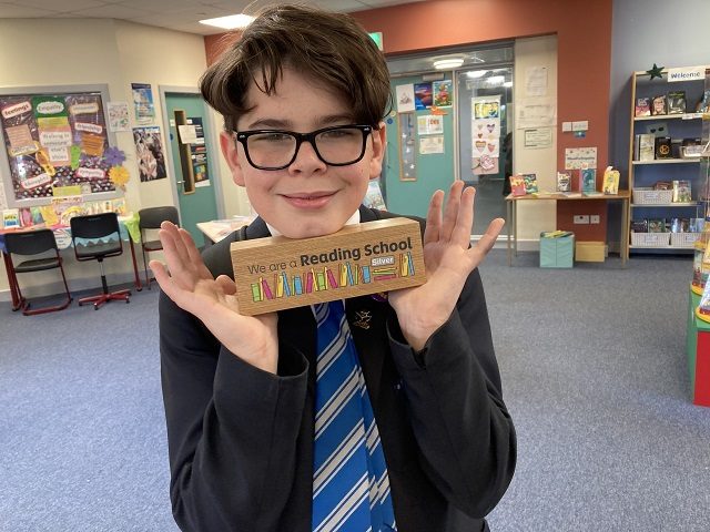 Holyrood Library – Reading fun! | Glasgow School Libraries