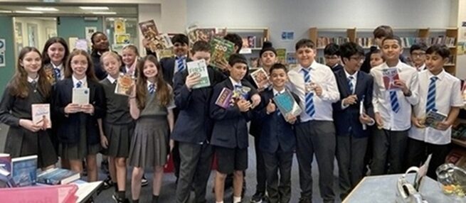 Holyrood Secondary School | Glasgow School Libraries