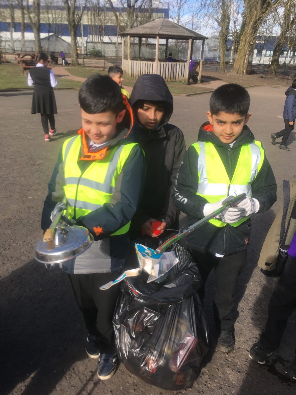 Spring Litter Survey St Albert’s school grounds | St Albert's Eco