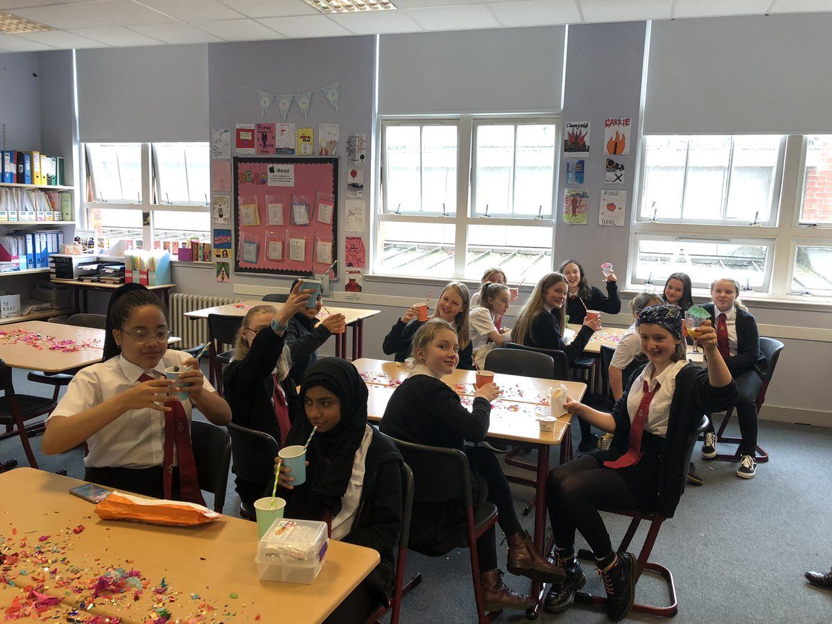 Hillhead’s Healthy Book Bar | Hillhead High School English Department
