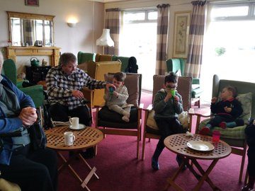 Intergenerational Learning | Binnie Street Childrens Centre