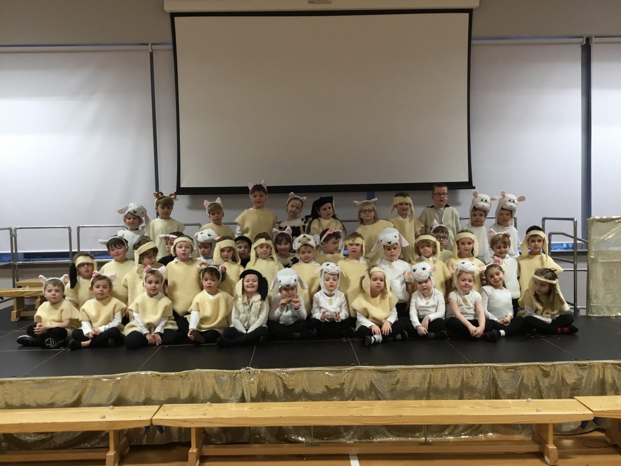 School Christmas Show 2019 | Moorfoot Primary School, Nursery Class and ...