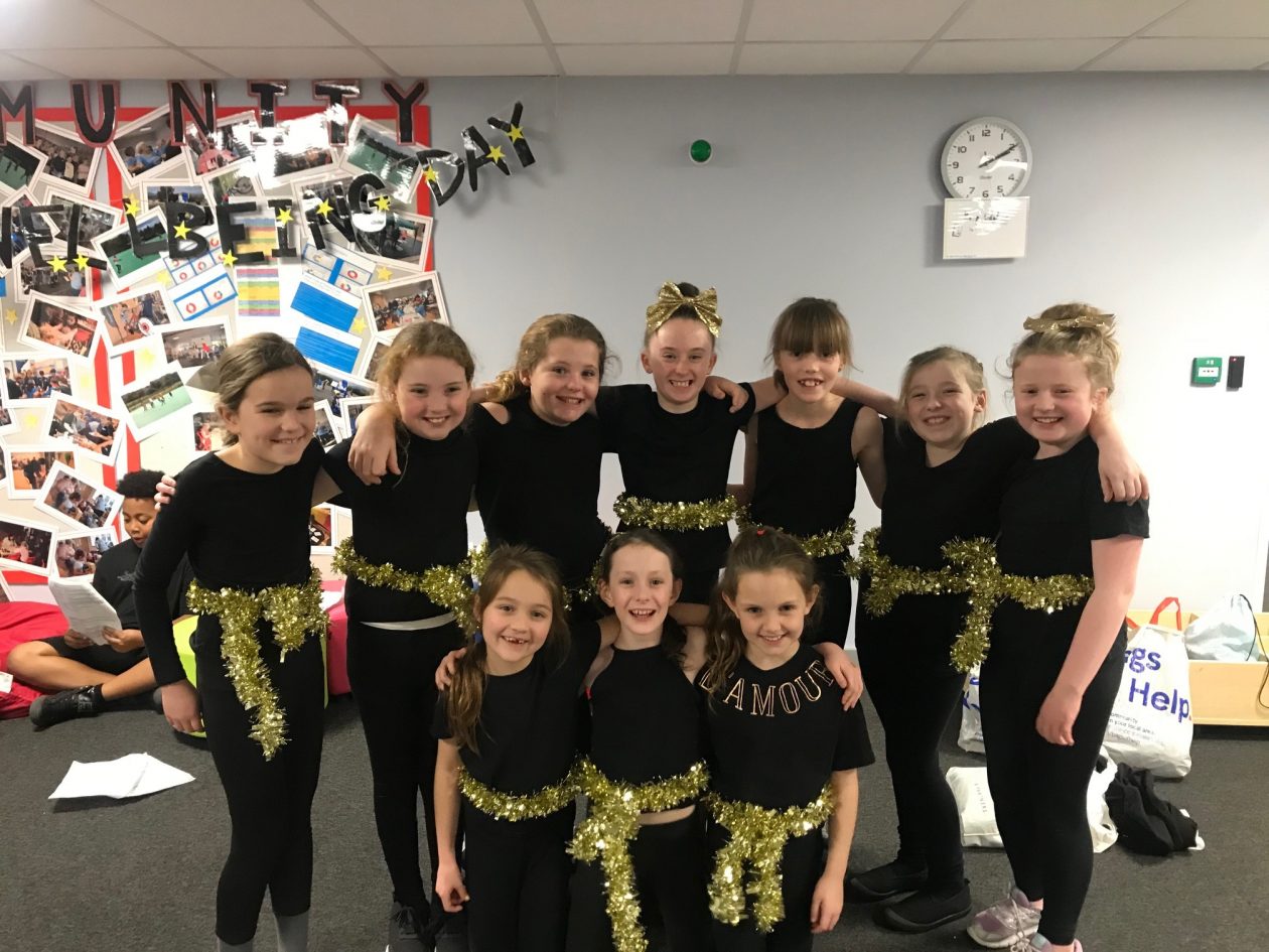 School Christmas Show 2019 | Moorfoot Primary School, Nursery Class and ...