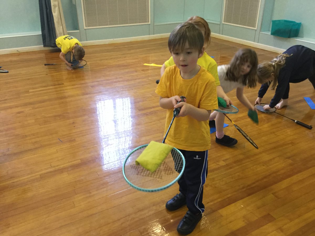 Racquet skills in PE