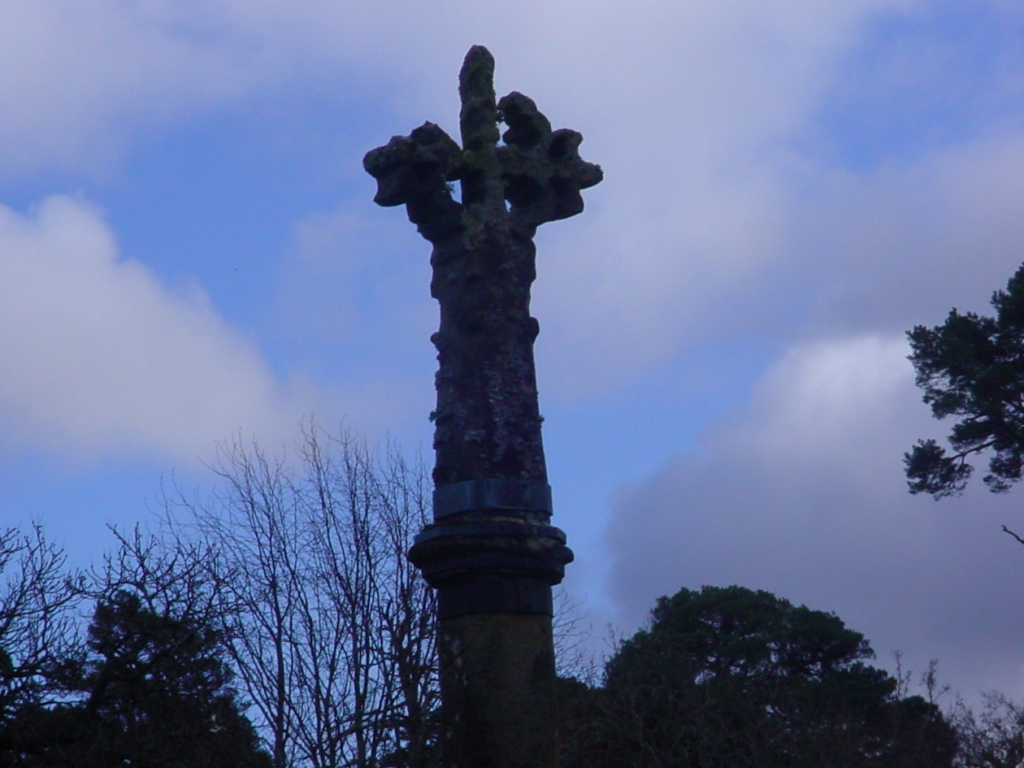 The Mercat Cross – Dallas History UK