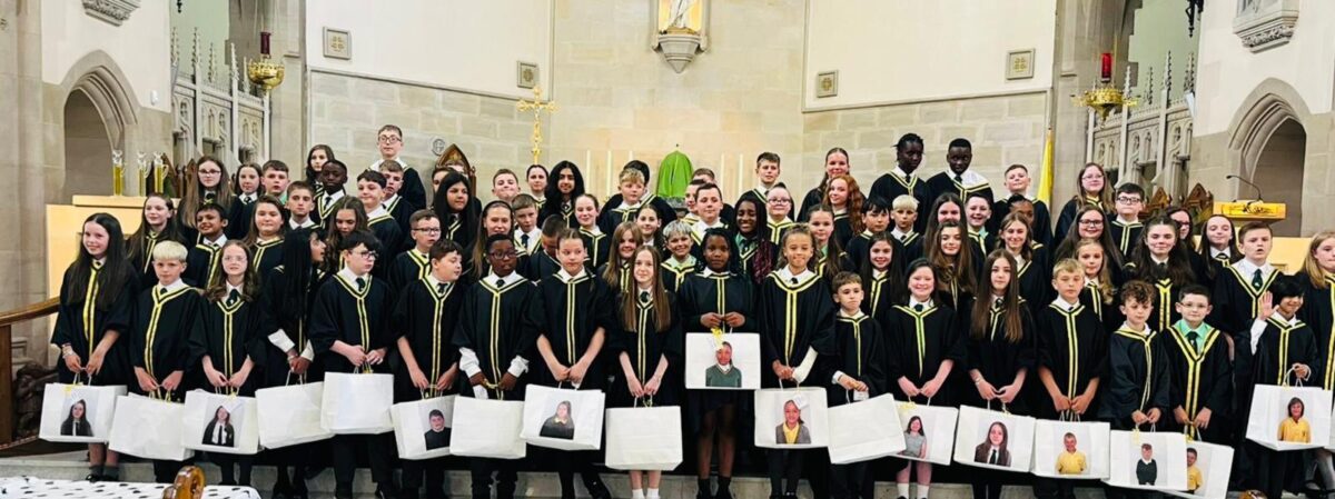 Packed cathedral for Primary 7 graduation
