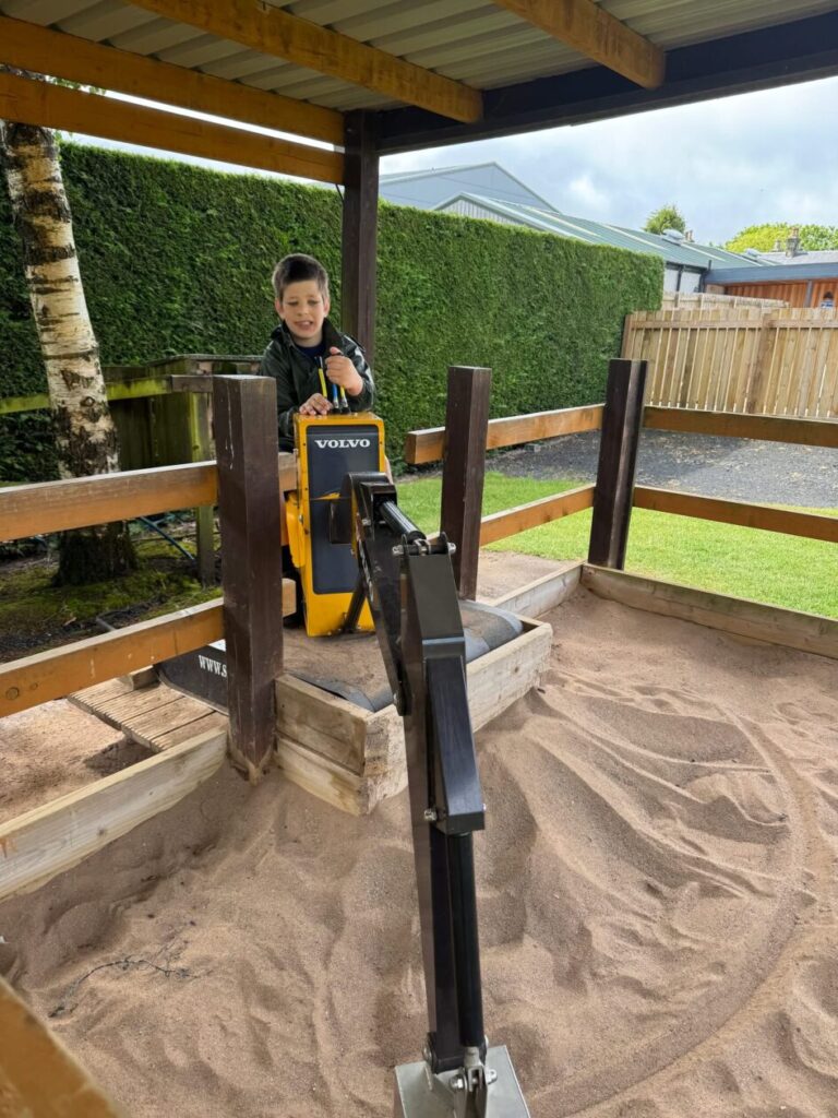 Proud to be a Gold Rights Respecting School