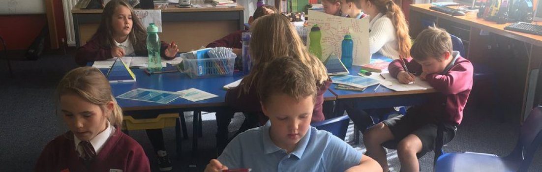 cropped-busy-class.jpg | Crosshill Primary & Early Years Centre