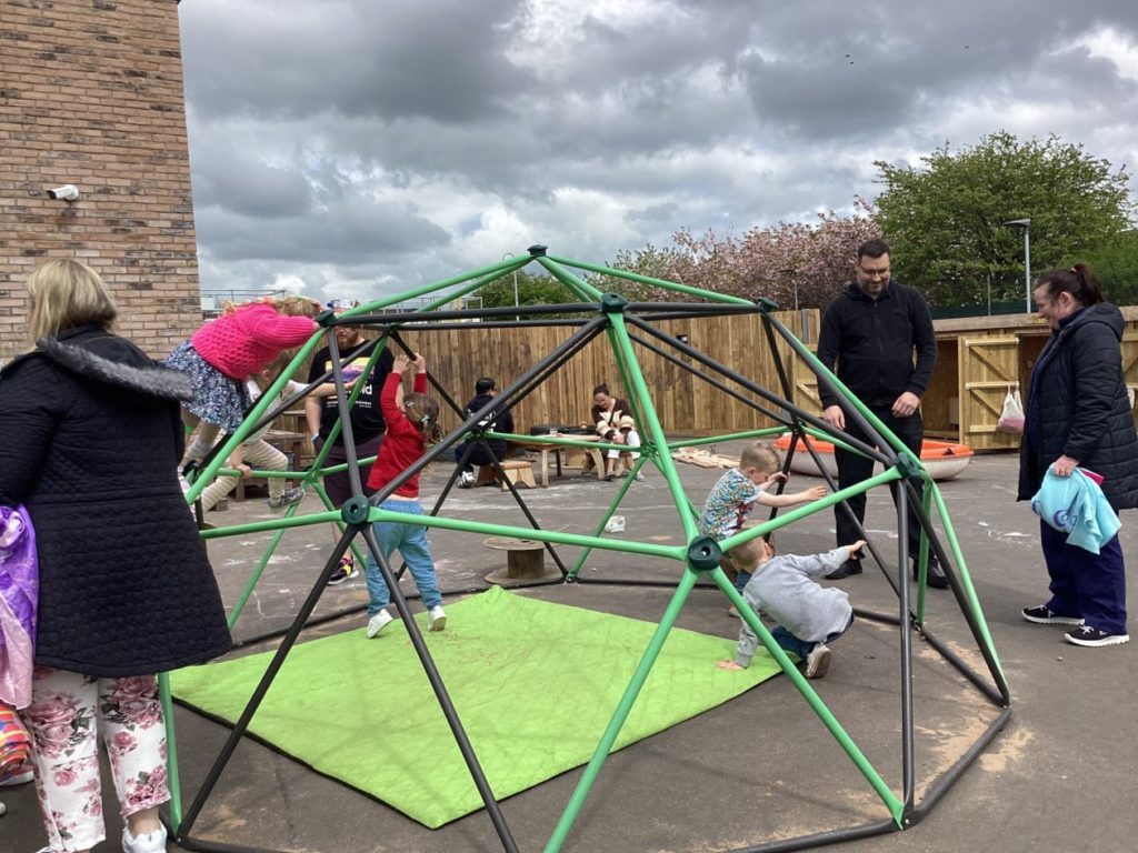 Outdoors | Prestwick North Early Years Centre