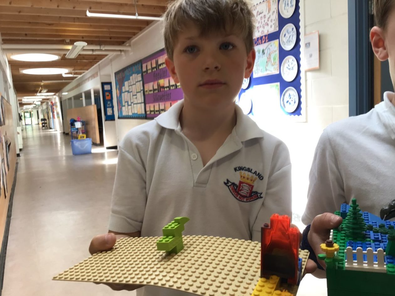 Up on the roof ! | Kingsland Primary P3 21/22