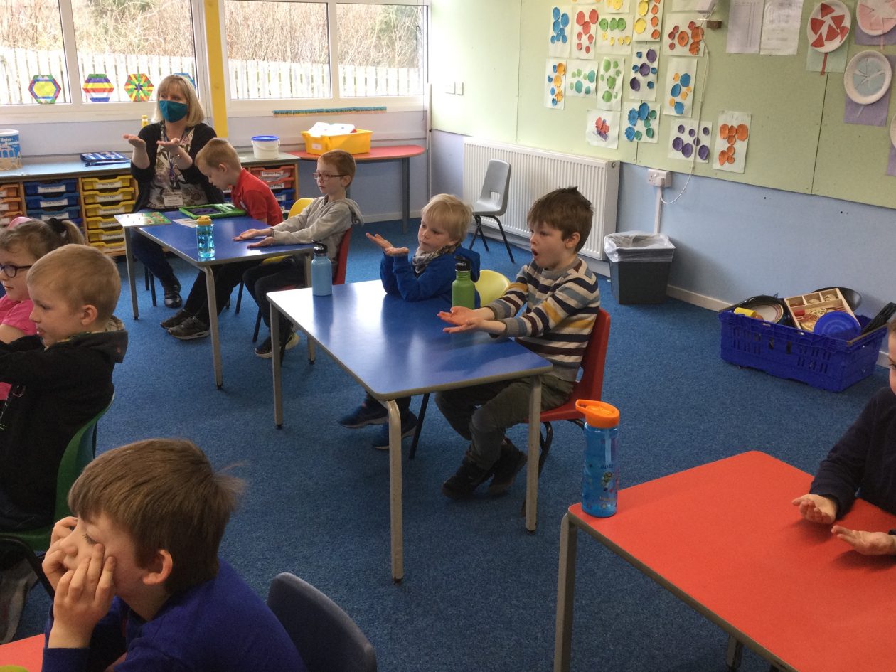 We are learning sign language | Primary 1