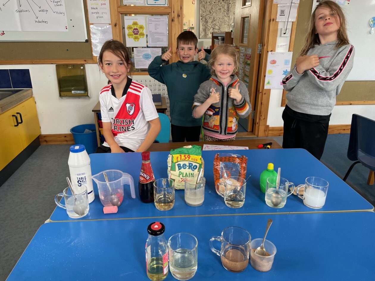 Science Focus – Dissolving!