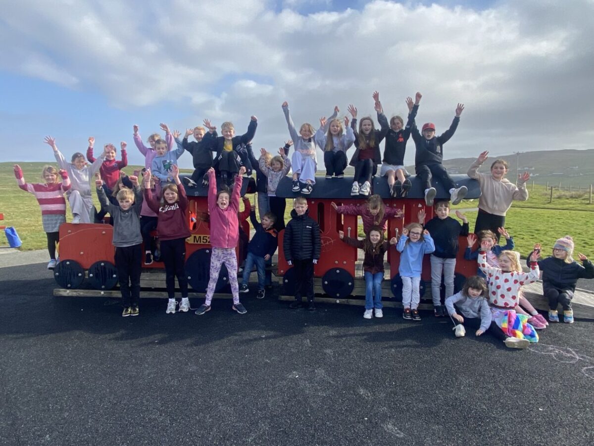 Playpark – Lunnasting Primary School Website