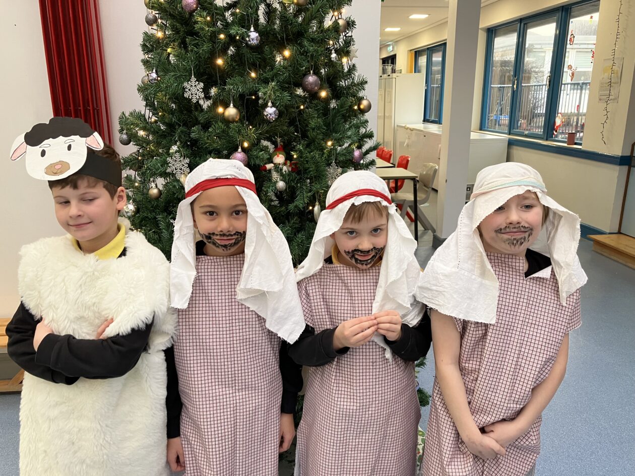 The stars of our Nativity Show | Scalloway Primary School Primary 4 ...