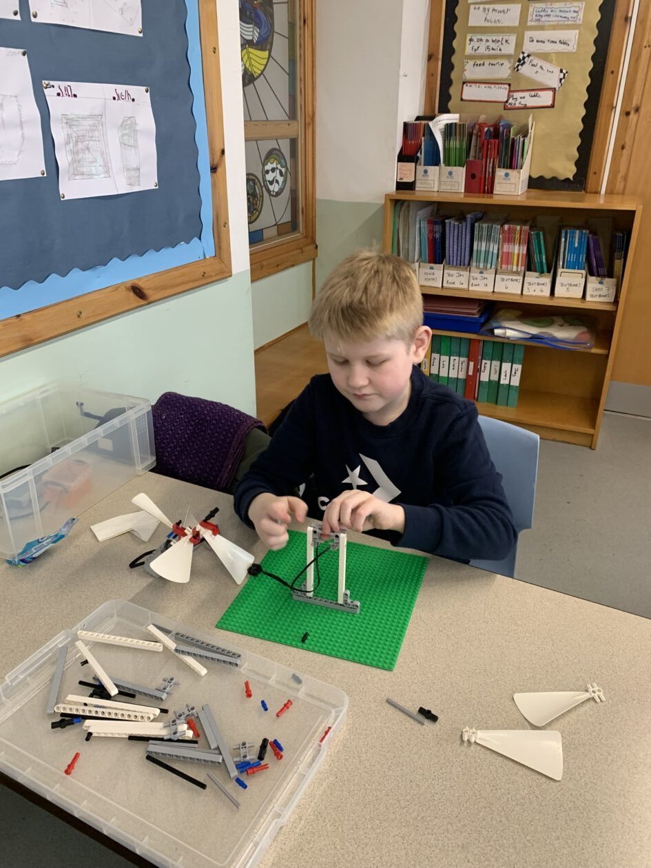 STEM challenge 2 – Wind Turbines – P4 – P7 Blog Lunnasting