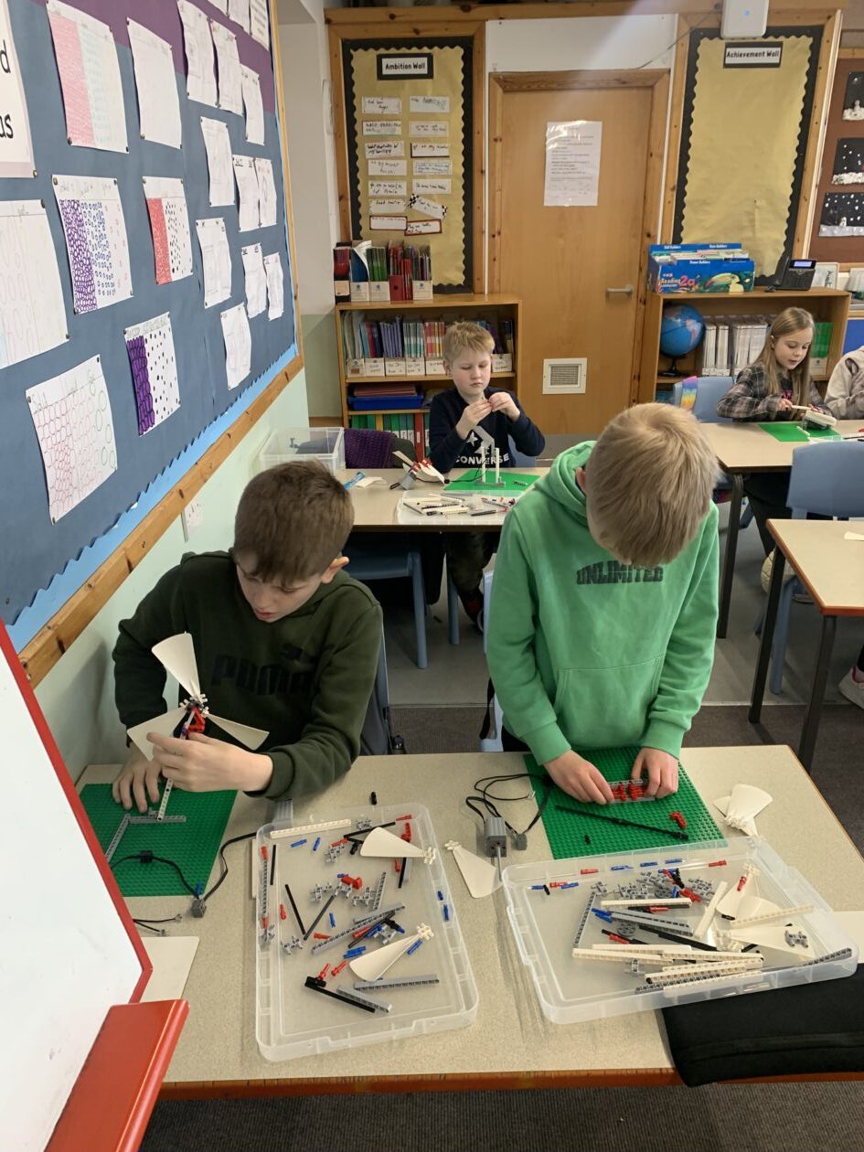 STEM challenge 2 – Wind Turbines – P4 – P7 Blog Lunnasting