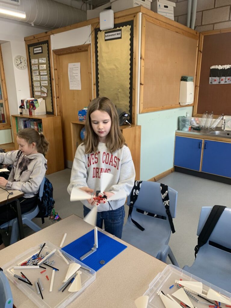STEM challenge 2 – Wind Turbines – P4 – P7 Blog Lunnasting