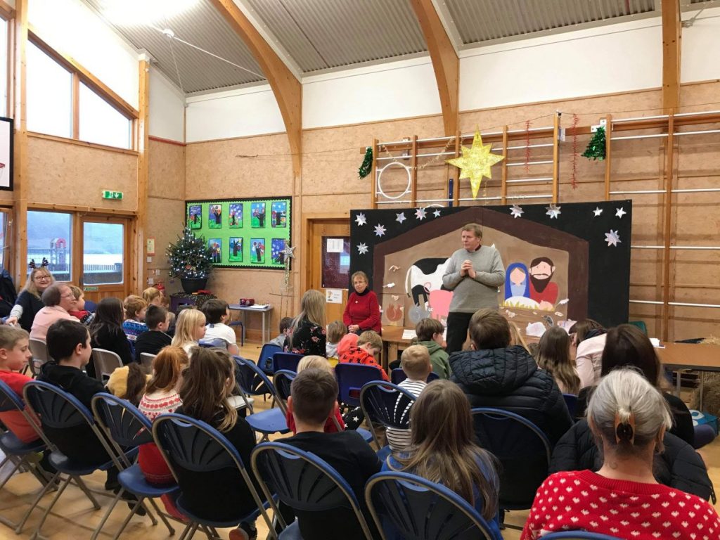 Our Christmas Assembly | Urafirth Primary School